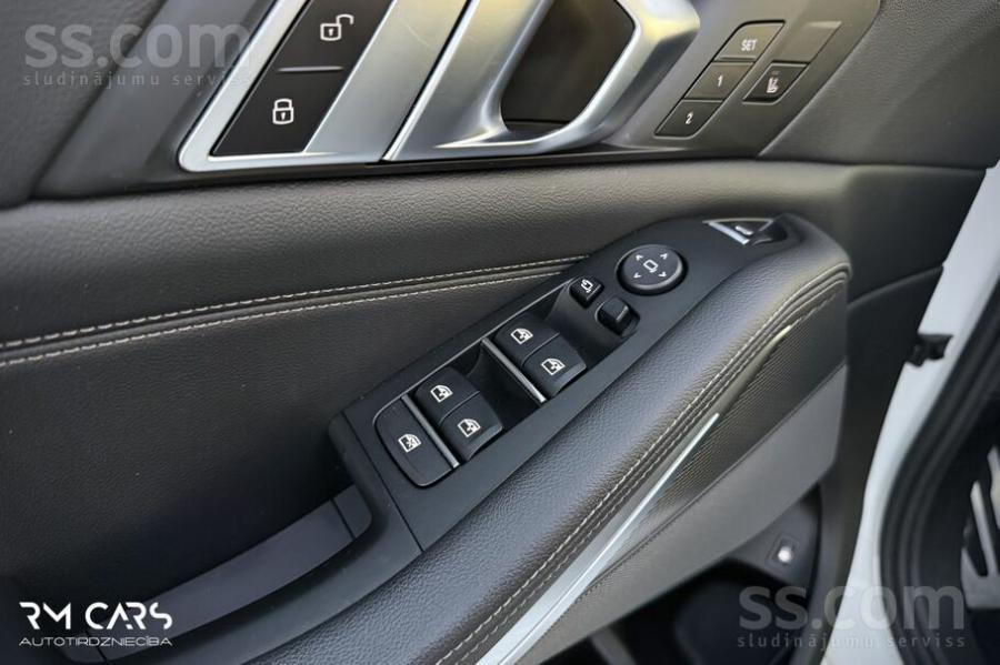 Balts BMW X5 2020 Jelgava, ar dzinēja tilpumu 3.00 L un nobraukumu 0 tūkst. km par 43000 €, foto 31 vietnē AUTOMOTO.COM.LV