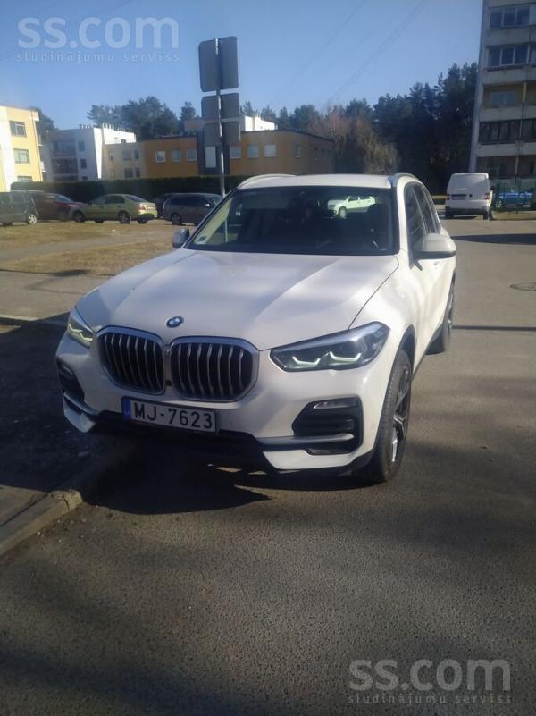 Balts BMW X5 2020 Rīga, ar dzinēja tilpumu 3.00 L un nobraukumu 66 tūkst. km par 41000 €, foto 2 vietnē AUTOMOTO.COM.LV
