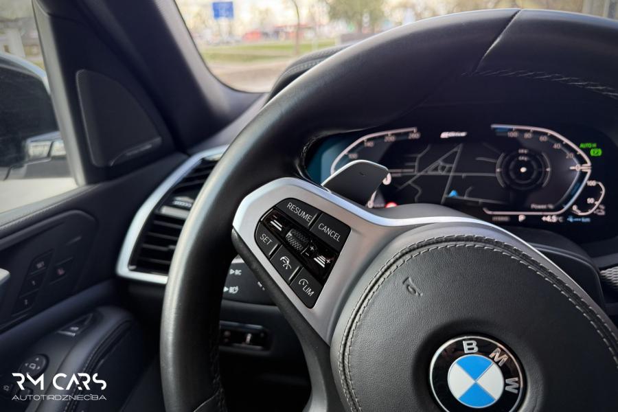 Balts BMW X5 2020 Jelgava, ar dzinēja tilpumu 3.00 L un nobraukumu 129 tūkst. km par 45000 €, foto 23 vietnē AUTOMOTO.COM.LV