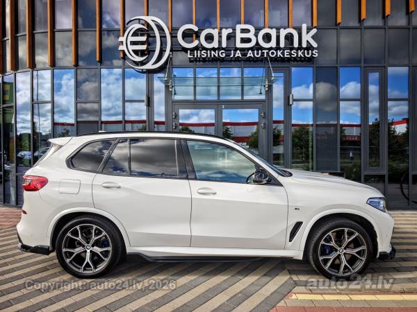 White BMW X5 2020 in Tallinn, with an engine capacity of 3.00 L and mileage of 213 thousand km for 43990 €, photo 4 on AUTOMOTO.COM.LV