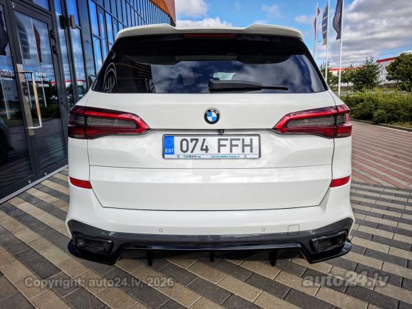 White BMW X5 2020 in Tallinn, with an engine capacity of 3.00 L and mileage of 213 thousand km for 43990 €, photo 7 on AUTOMOTO.COM.LV