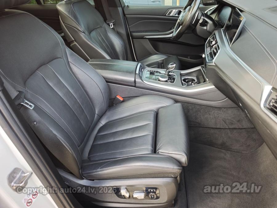 White BMW X5 2020 in Tallinn, with an engine capacity of 3.00 L and mileage of 213 thousand km for 43990 €, photo 11 on AUTOMOTO.COM.LV