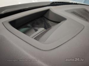 White BMW X5 2020 in Tallinn, with an engine capacity of 3.00 L and mileage of 213 thousand km for 43990 €, photo 20 on AUTOMOTO.COM.LV