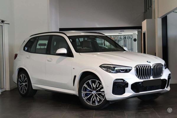 Balts BMW X5 2020 Viļņa, ar dzinēja tilpumu 3.00 L un nobraukumu 67 tūkst. km par 47222 €, foto 3 vietnē AUTOMOTO.COM.LV