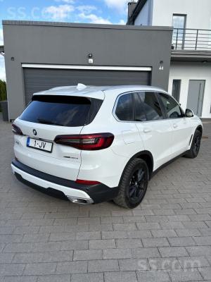 Balts BMW X5 2020 Jelgava, ar dzinēja tilpumu 3.00 L un nobraukumu 220 tūkst. km par 35000 €, foto 3 vietnē AUTOMOTO.COM.LV
