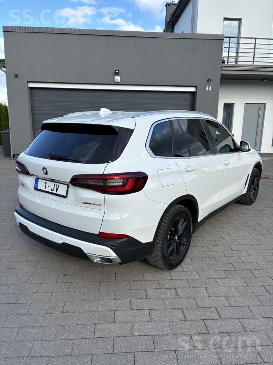 Balts BMW X5 2020 Jelgava, ar dzinēja tilpumu 3.00 L un nobraukumu 220 tūkst. km par 35000 €, foto 3 vietnē AUTOMOTO.COM.LV
