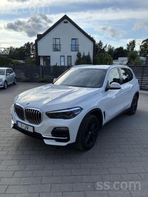 Balts BMW X5 2020 Jelgava, ar dzinēja tilpumu 3.00 L un nobraukumu 220 tūkst. km par 35000 €, foto 5 vietnē AUTOMOTO.COM.LV