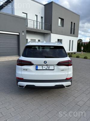 Balts BMW X5 2020 Jelgava, ar dzinēja tilpumu 3.00 L un nobraukumu 220 tūkst. km par 35000 €, foto 7 vietnē AUTOMOTO.COM.LV