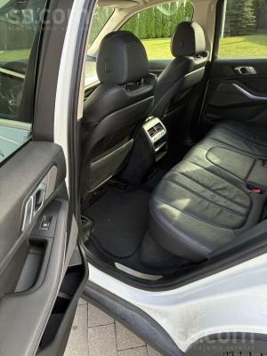 Balts BMW X5 2020 Jelgava, ar dzinēja tilpumu 3.00 L un nobraukumu 220 tūkst. km par 35000 €, foto 10 vietnē AUTOMOTO.COM.LV