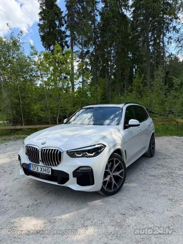 Balts BMW X5 2020 Tallina, ar dzinēja tilpumu 3.00 L un nobraukumu 79 tūkst. km par 48900 €, foto 1 vietnē AUTOMOTO.COM.LV