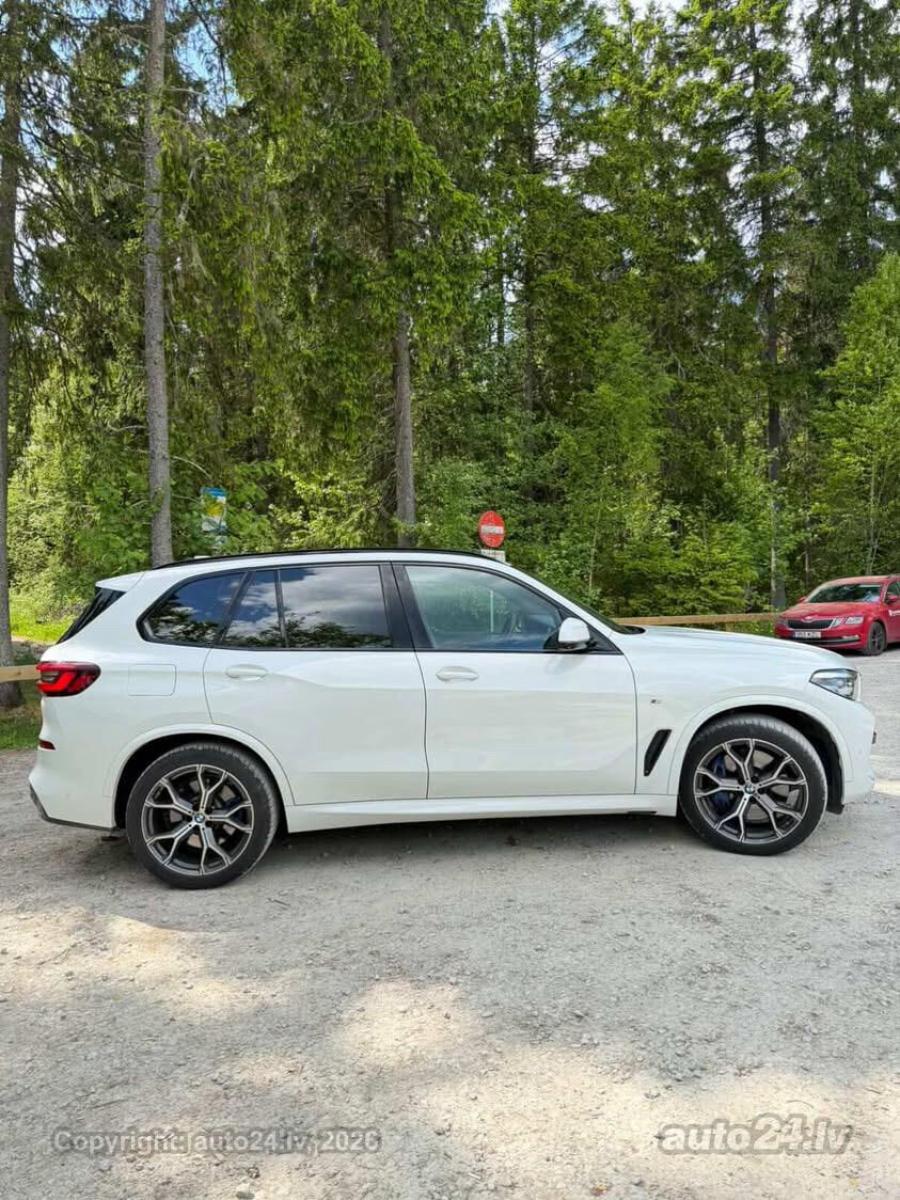 Balts BMW X5 2020 Tallina, ar dzinēja tilpumu 3.00 L un nobraukumu 79 tūkst. km par 48900 €, foto 7 vietnē AUTOMOTO.COM.LV