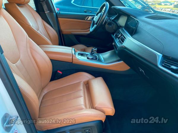 Balts BMW X5 2020 Tallina, ar dzinēja tilpumu 3.00 L un nobraukumu 79 tūkst. km par 48900 €, foto 11 vietnē AUTOMOTO.COM.LV