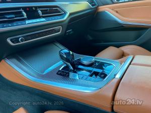 Balts BMW X5 2020 Tallina, ar dzinēja tilpumu 3.00 L un nobraukumu 79 tūkst. km par 48900 €, foto 13 vietnē AUTOMOTO.COM.LV