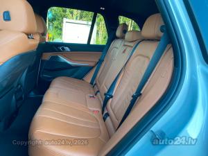 Balts BMW X5 2020 Tallina, ar dzinēja tilpumu 3.00 L un nobraukumu 79 tūkst. km par 48900 €, foto 16 vietnē AUTOMOTO.COM.LV