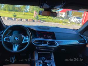 Balts BMW X5 2020 Tallina, ar dzinēja tilpumu 3.00 L un nobraukumu 79 tūkst. km par 48900 €, foto 19 vietnē AUTOMOTO.COM.LV