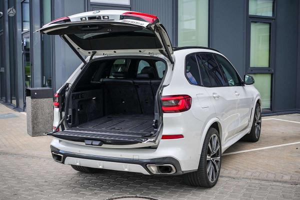 White BMW X5 2020 in Kaunas, with an engine capacity of 2.99 L and mileage of 211 thousand km for 41950 €, photo 11 on AUTOMOTO.COM.LV