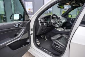 Белый БМВ Х5 2020 в Каунас, объемом двигателя 2.99 л и пробегом 211 тыс. км за 41950 €, фото 28 на AUTOMOTO.COM.LV