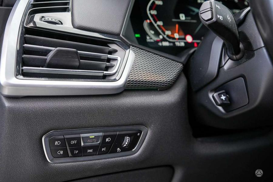 Белый БМВ Х5 2020 в Каунас, объемом двигателя 2.99 л и пробегом 211 тыс. км за 41950 €, фото 35 на AUTOMOTO.COM.LV
