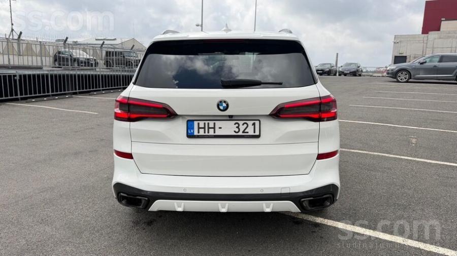 White BMW X5 2020 in Riga, with an engine capacity of 3.00 L and mileage of 84 thousand km for 48500 €, photo 14 on AUTOMOTO.COM.LV