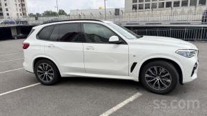 White BMW X5 2020 in Riga, with an engine capacity of 3.00 L and mileage of 84 thousand km for 48500 €, photo 15 on AUTOMOTO.COM.LV