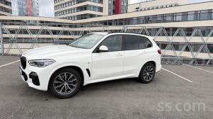 White BMW X5 2020 in Riga, with an engine capacity of 3.00 L and mileage of 84 thousand km for 48500 €, photo 17 on AUTOMOTO.COM.LV