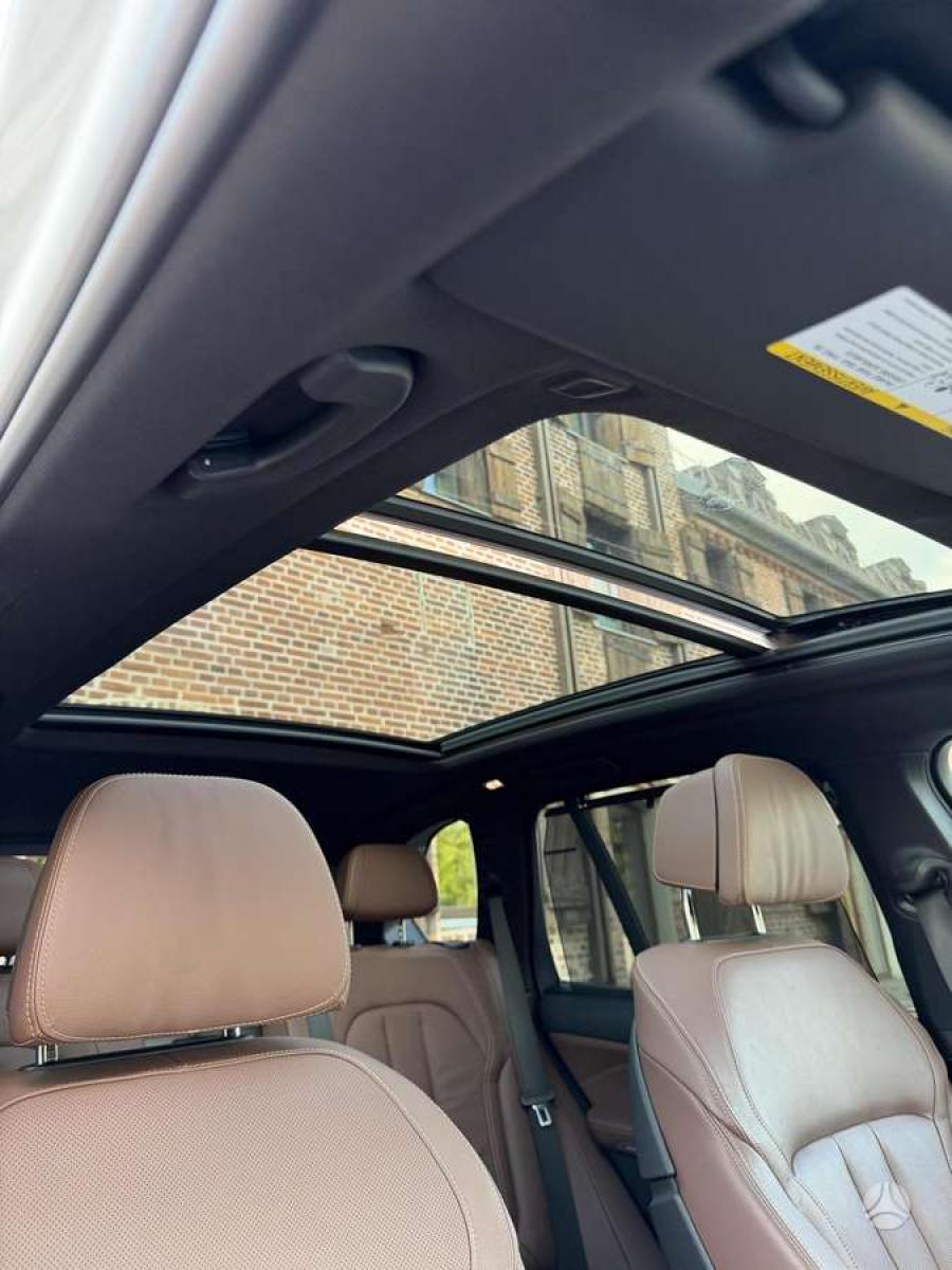 White BMW X5 2020 in Klaipeda, with an engine capacity of 3.00 L and mileage of 112 thousand km for 42850 €, photo 11 on AUTOMOTO.COM.LV