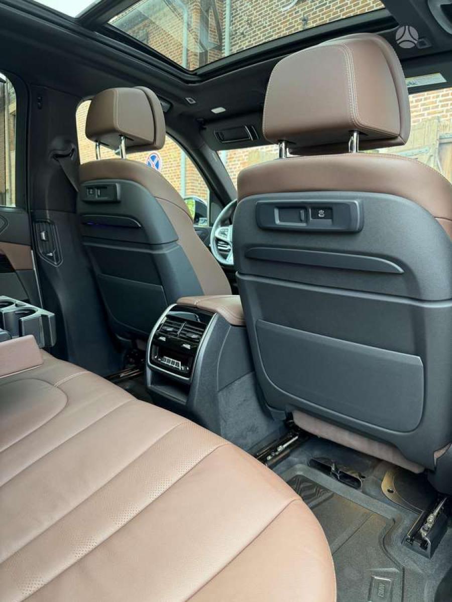 White BMW X5 2020 in Klaipeda, with an engine capacity of 3.00 L and mileage of 112 thousand km for 42850 €, photo 20 on AUTOMOTO.COM.LV