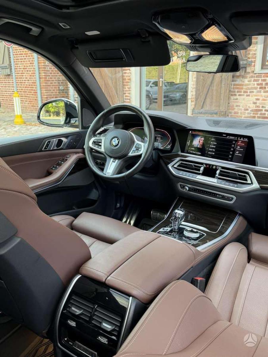 White BMW X5 2020 in Klaipeda, with an engine capacity of 3.00 L and mileage of 112 thousand km for 42850 €, photo 27 on AUTOMOTO.COM.LV