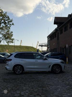 White BMW X5 2020 in Klaipeda, with an engine capacity of 3.00 L and mileage of 112 thousand km for 42850 €, photo 38 on AUTOMOTO.COM.LV
