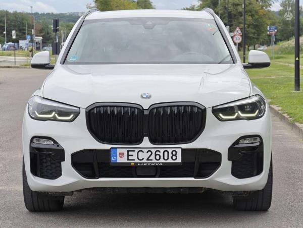 БМВ Х5 2020 в Вильнюс на AUTOMOTO.COM.LV Белый БМВ Х5 2020 в Вильнюс, объемом двигателя 3.00 л и пробегом 210 тыс. км за 37000 €, фото 3 на AUTOMOTO.COM.LV