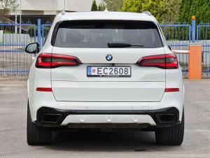 Balts BMW X5 2020 Viļņa, ar dzinēja tilpumu 3.00 L un nobraukumu 210 tūkst. km par 37000 €, foto 8 vietnē AUTOMOTO.COM.LV