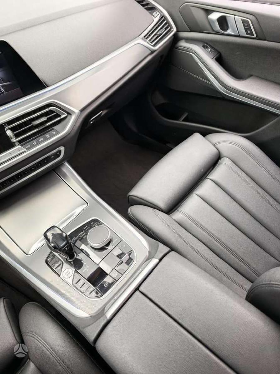 Balts BMW X5 2020 Viļņa, ar dzinēja tilpumu 3.00 L un nobraukumu 210 tūkst. km par 37000 €, foto 17 vietnē AUTOMOTO.COM.LV