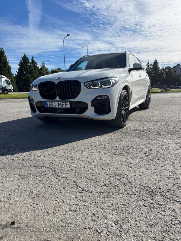 БМВ Х5 2020 в Таллин на AUTOMOTO.COM.LV Белый БМВ Х5 2020 в Таллин, объемом двигателя 3.00 л и пробегом 130 тыс. км за 49925 €, фото 3 на AUTOMOTO.COM.LV