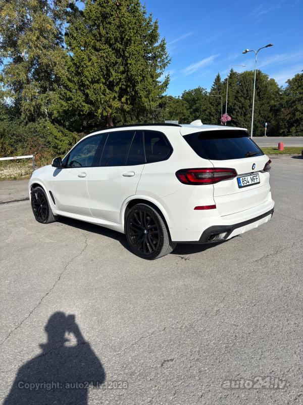 БМВ Х5 2020 в Таллин на AUTOMOTO.COM.LV Белый БМВ Х5 2020 в Таллин, объемом двигателя 3.00 л и пробегом 130 тыс. км за 49925 €, фото 8 на AUTOMOTO.COM.LV