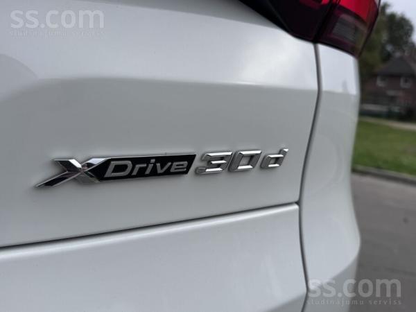 White BMW X5 2020 in Riga, with an engine capacity of 3.00 L and mileage of 0 thousand km for 35950 €, photo 8 on AUTOMOTO.COM.LV