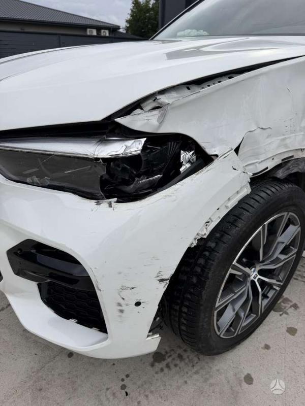 Balts BMW X5 2020 Kauņa, ar dzinēja tilpumu 3.00 L un nobraukumu 73 tūkst. km par 25750 €, foto 4 vietnē AUTOMOTO.COM.LV
