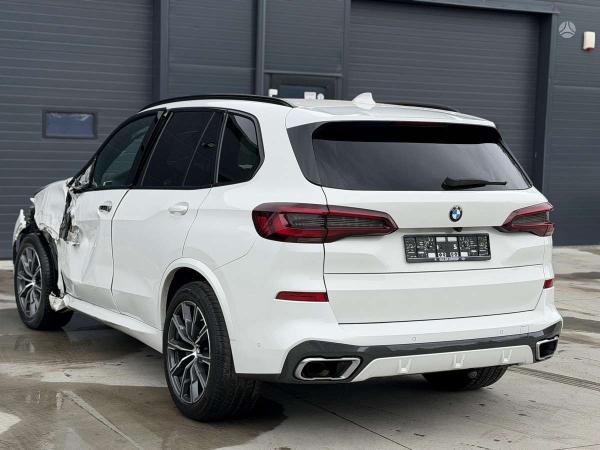 Balts BMW X5 2020 Kauņa, ar dzinēja tilpumu 3.00 L un nobraukumu 73 tūkst. km par 25750 €, foto 8 vietnē AUTOMOTO.COM.LV