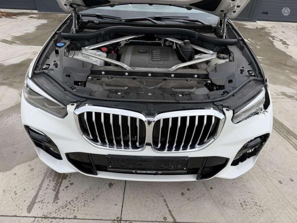 Balts BMW X5 2020 Kauņa, ar dzinēja tilpumu 3.00 L un nobraukumu 73 tūkst. km par 25750 €, foto 9 vietnē AUTOMOTO.COM.LV