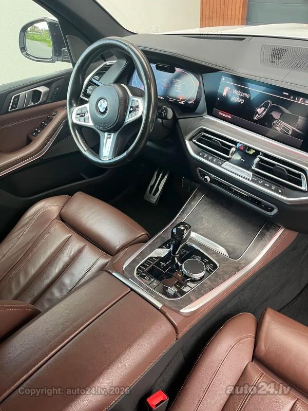 White BMW X5 2020 in Tallinn, with an engine capacity of 3.00 L and mileage of 158 thousand km for 44000 €, photo 11 on AUTOMOTO.COM.LV