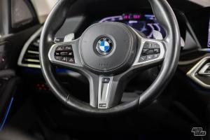 White BMW X5 2020 in Vilnius, with an engine capacity of 3.00 L and mileage of 72 thousand km for 49991 €, photo 24 on AUTOMOTO.COM.LV