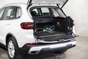 White BMW X5 2020 in Vilnius, with an engine capacity of 3.00 L and mileage of 72 thousand km for 49991 €, photo 37 on AUTOMOTO.COM.LV