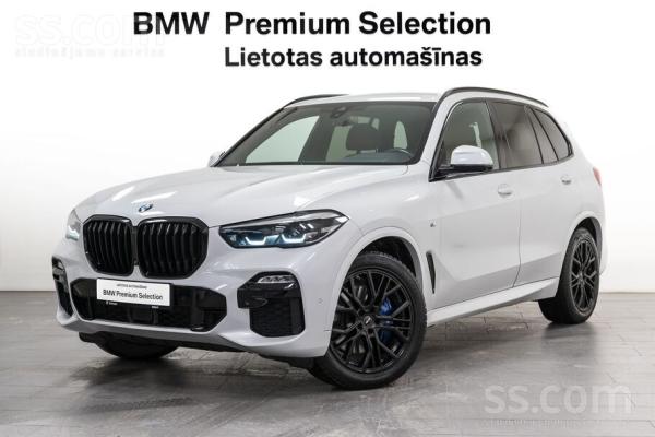 Balts BMW X5 2021 Rīga, ar dzinēja tilpumu 3.00 L un nobraukumu 101 tūkst. km par 49900 €, foto 1 vietnē AUTOMOTO.COM.LV