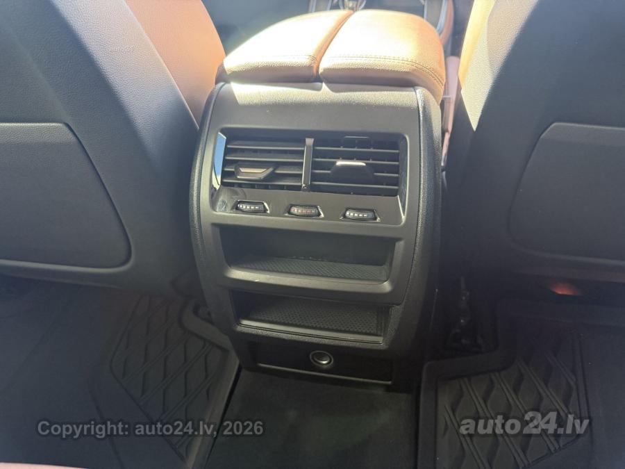 Balts BMW X5 2021 Tallina, ar dzinēja tilpumu 3.00 L un nobraukumu 69 tūkst. km par 58750 €, foto 25 vietnē AUTOMOTO.COM.LV