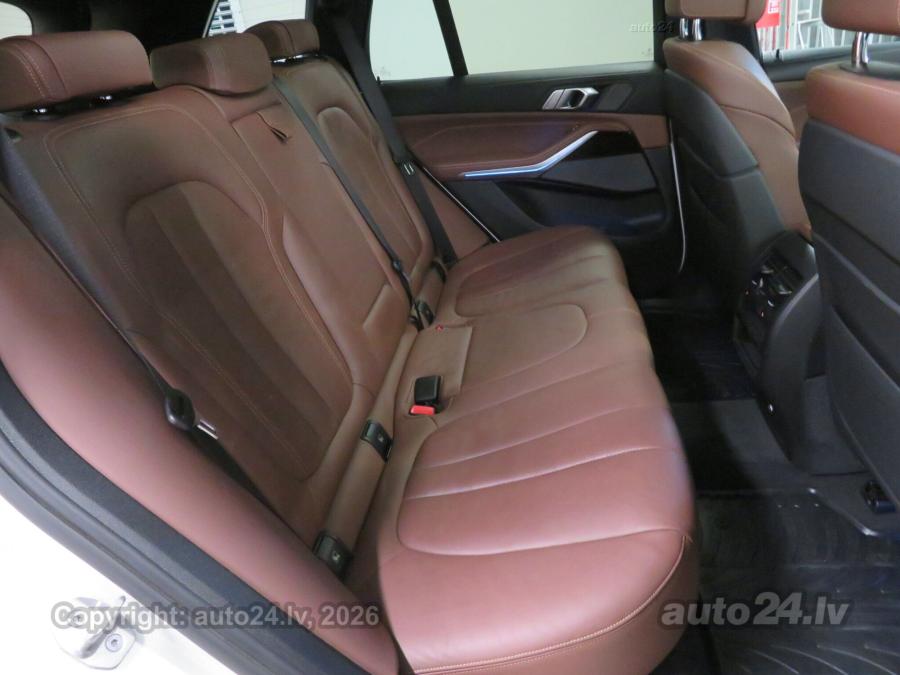 Белый БМВ Х5 2021 в Таллин, объемом двигателя 3.00 л и пробегом 158 тыс. км за 46500 €, фото 6 на AUTOMOTO.COM.LV