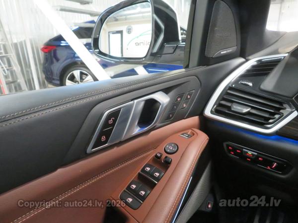 Белый БМВ Х5 2021 в Таллин, объемом двигателя 3.00 л и пробегом 158 тыс. км за 46500 €, фото 10 на AUTOMOTO.COM.LV