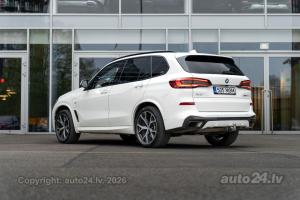 White BMW X5 2021 in Tallinn, with an engine capacity of 3.00 L and mileage of 166 thousand km for 48900 €, photo 3 on AUTOMOTO.COM.LV