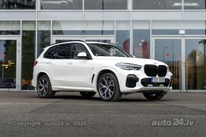 White BMW X5 2021 in Tallinn, with an engine capacity of 3.00 L and mileage of 166 thousand km for 48900 €, photo 4 on AUTOMOTO.COM.LV