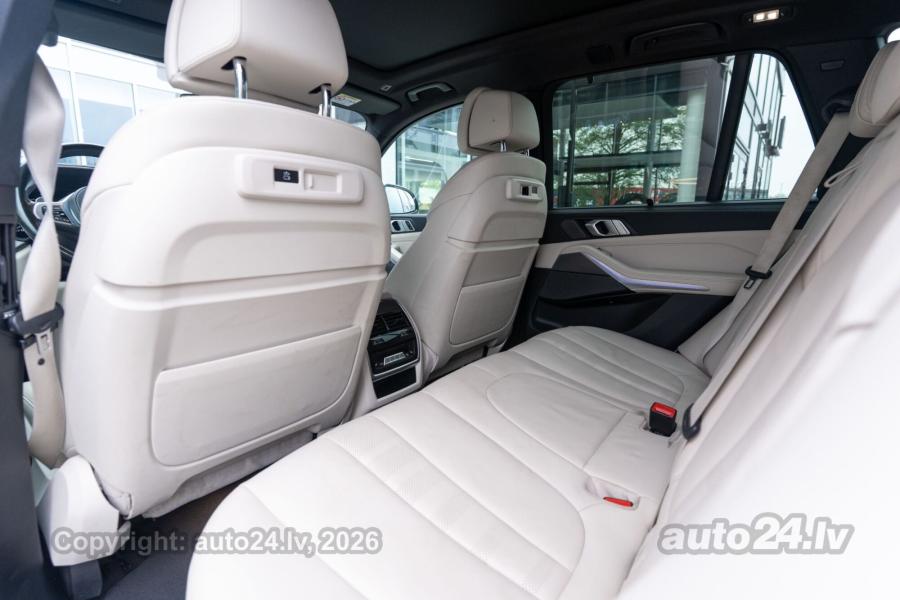 White BMW X5 2021 in Tallinn, with an engine capacity of 3.00 L and mileage of 166 thousand km for 48900 €, photo 16 on AUTOMOTO.COM.LV