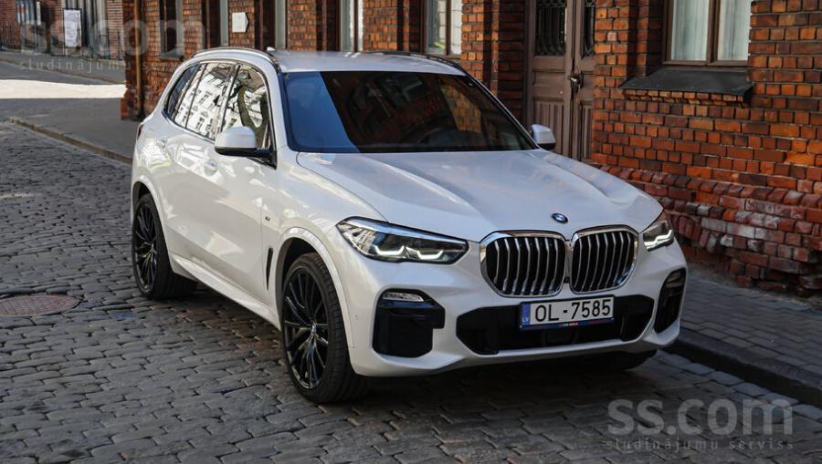 White BMW X5 2021 in Riga, with an engine capacity of 3.00 L and mileage of 120 thousand km for 46950 €, photo 7 on AUTOMOTO.COM.LV