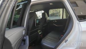 White BMW X5 2021 in Riga, with an engine capacity of 3.00 L and mileage of 120 thousand km for 46950 €, photo 9 on AUTOMOTO.COM.LV